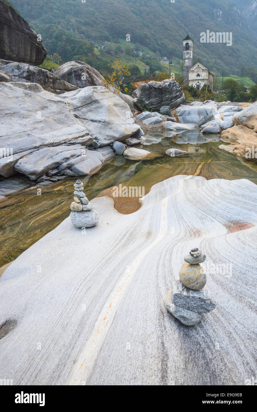 Fluss verzasca hi-res stock photography and images - Alamy