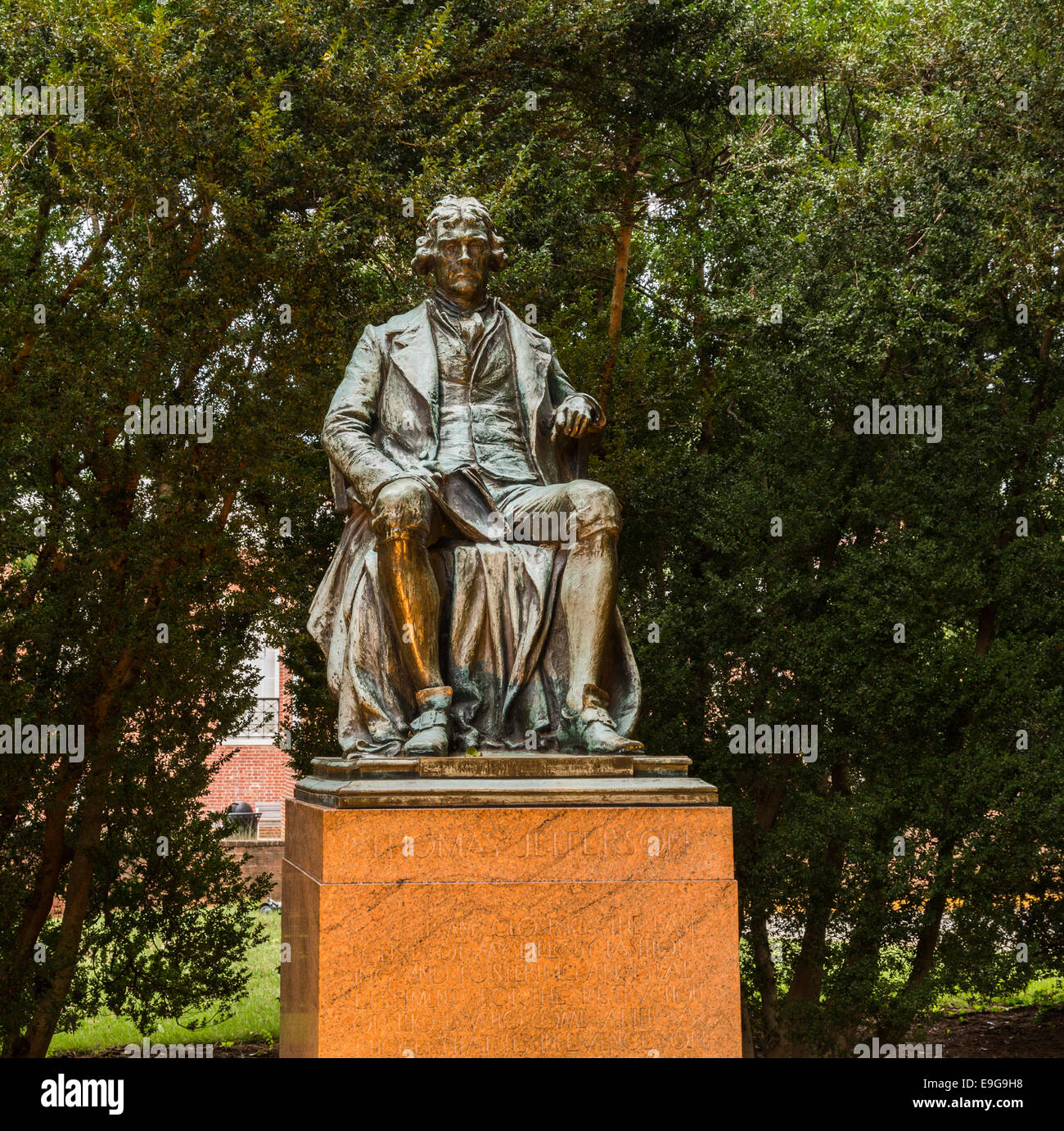 Statue Thomas Jefferson at UVA Stock Photo - Alamy