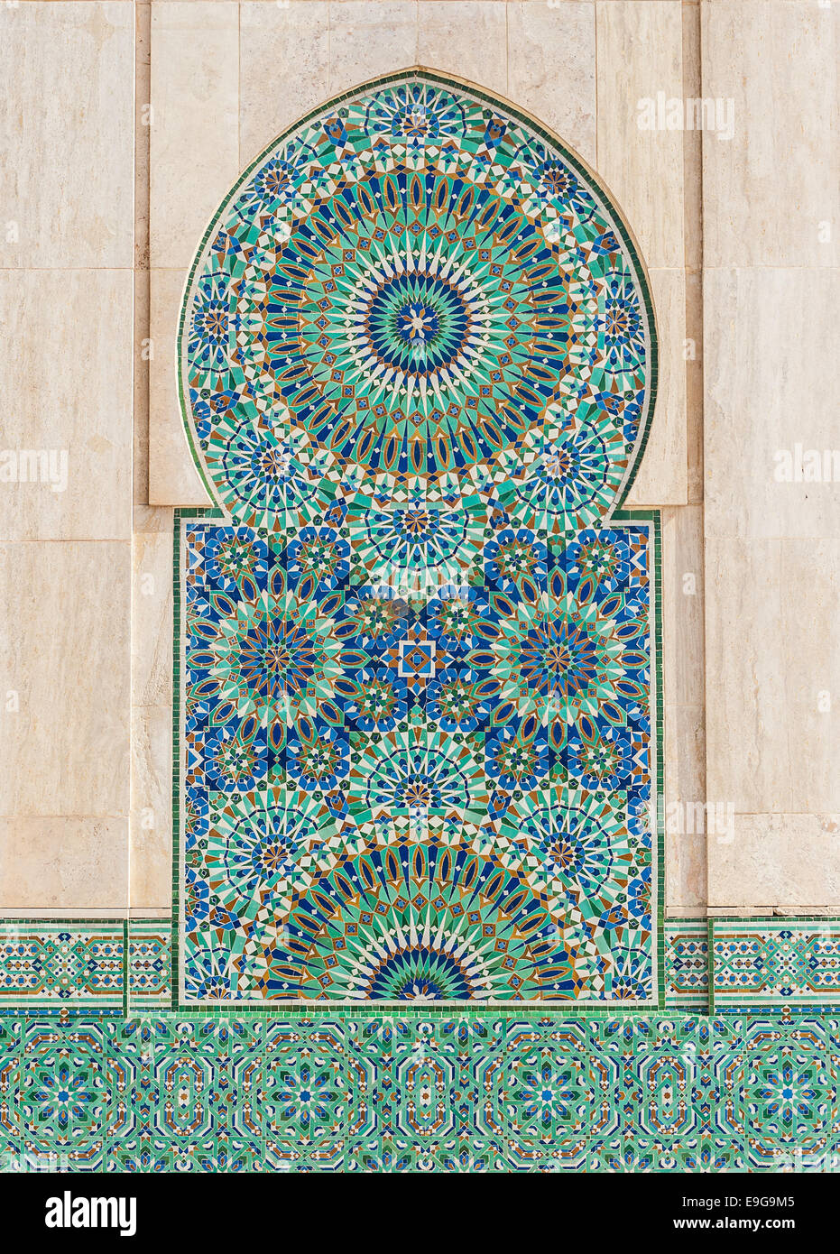 moroccan vintage tile background Stock Photo - Alamy