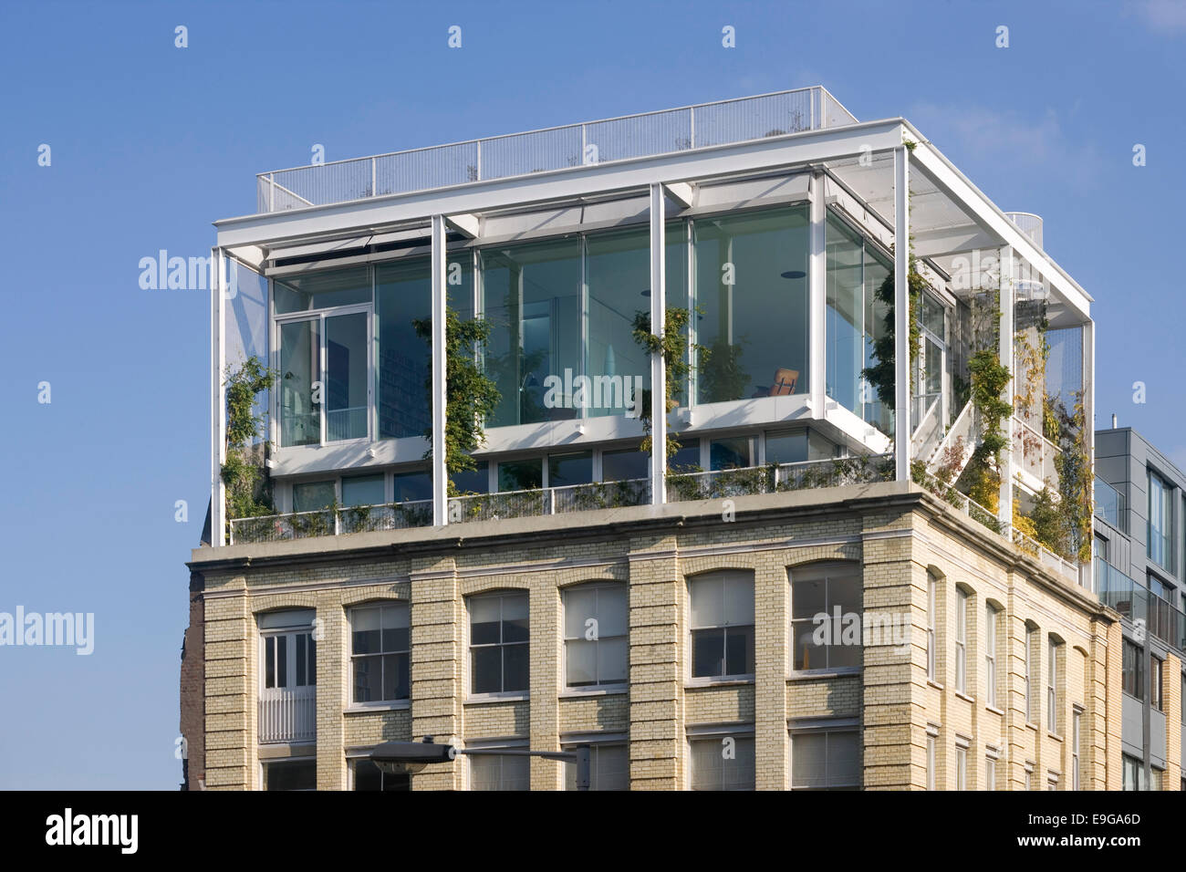 Detail of penthouse exterior, Roof Garden Apartment, London, UK Stock ...