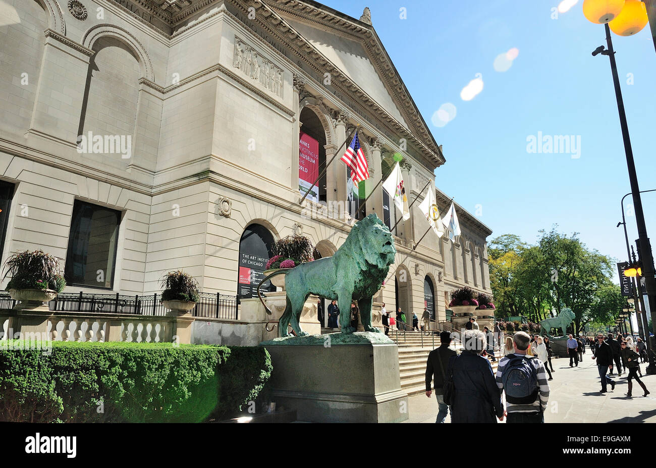 Art Institute of Chicago front entrance Stock Photo - Alamy