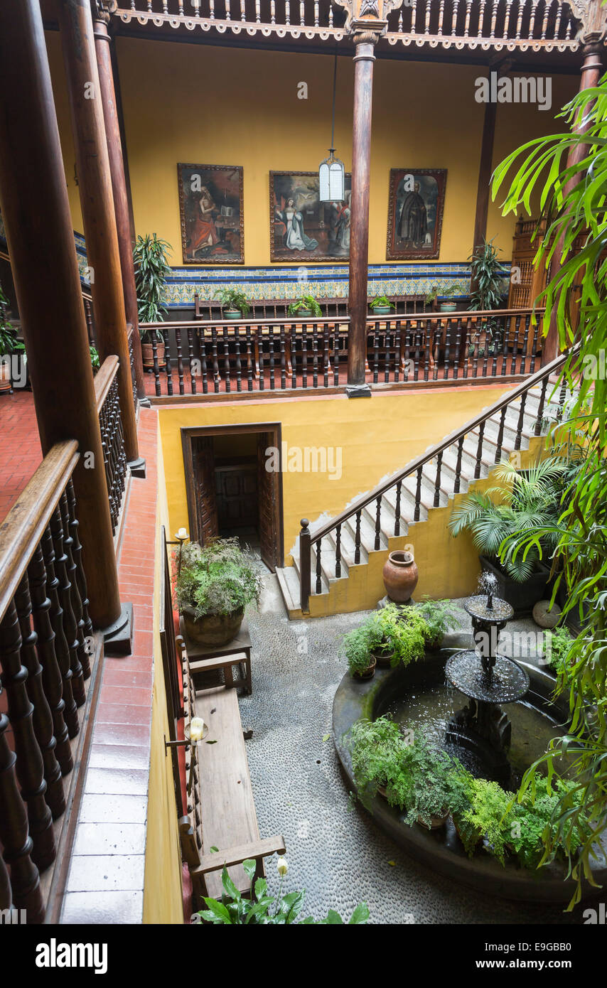 Casa aliaga lima hi-res stock photography and images - Alamy