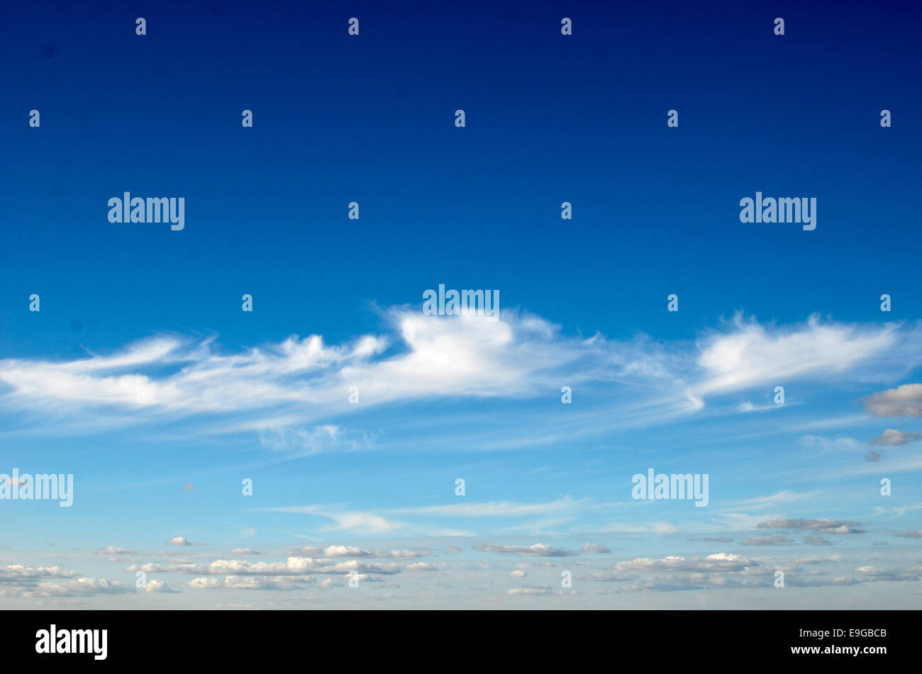 Pure blue sky background hi-res stock photography and images - Alamy