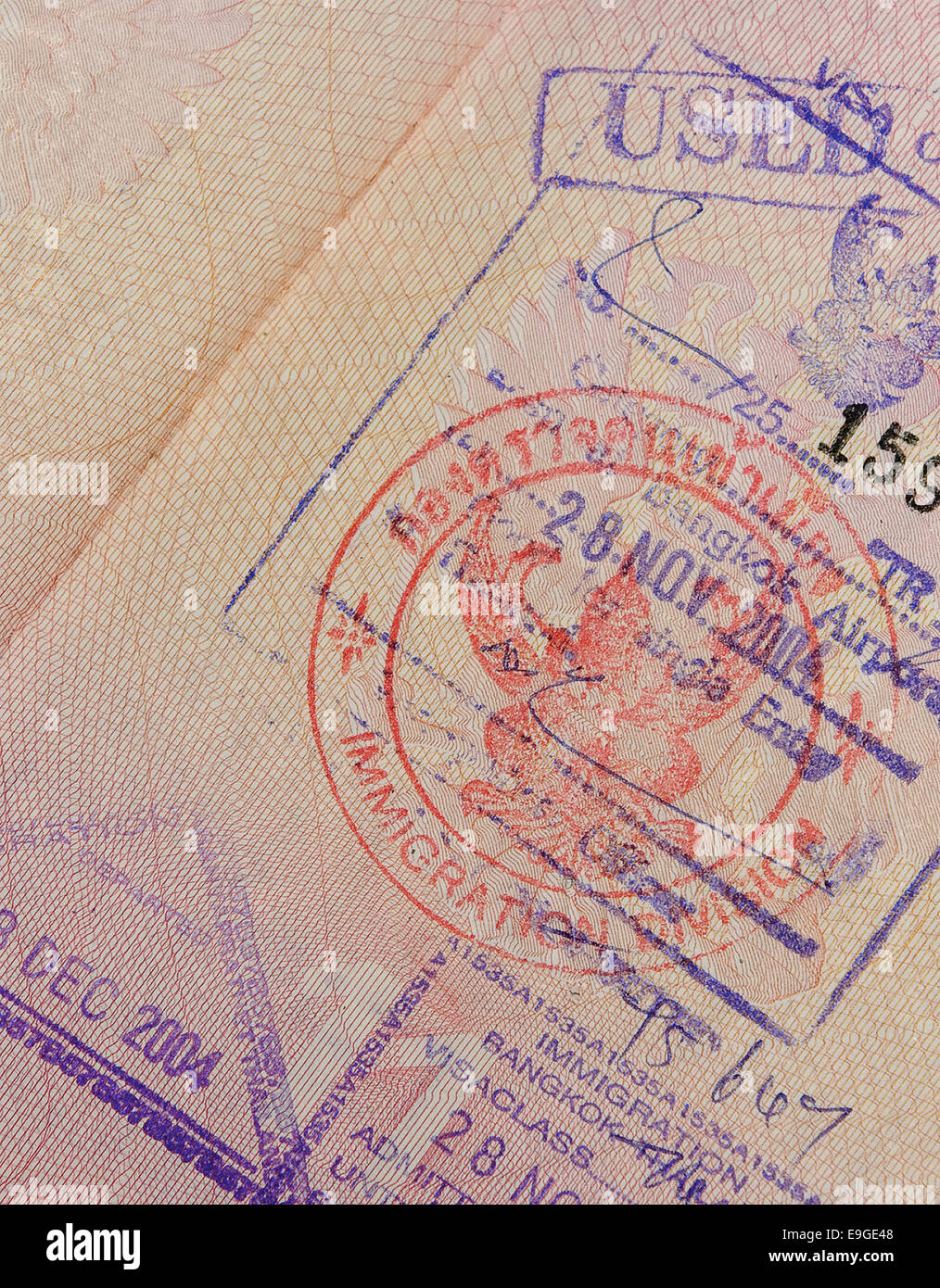 Immigration thailand passport stamp hi-res stock photography and images ...