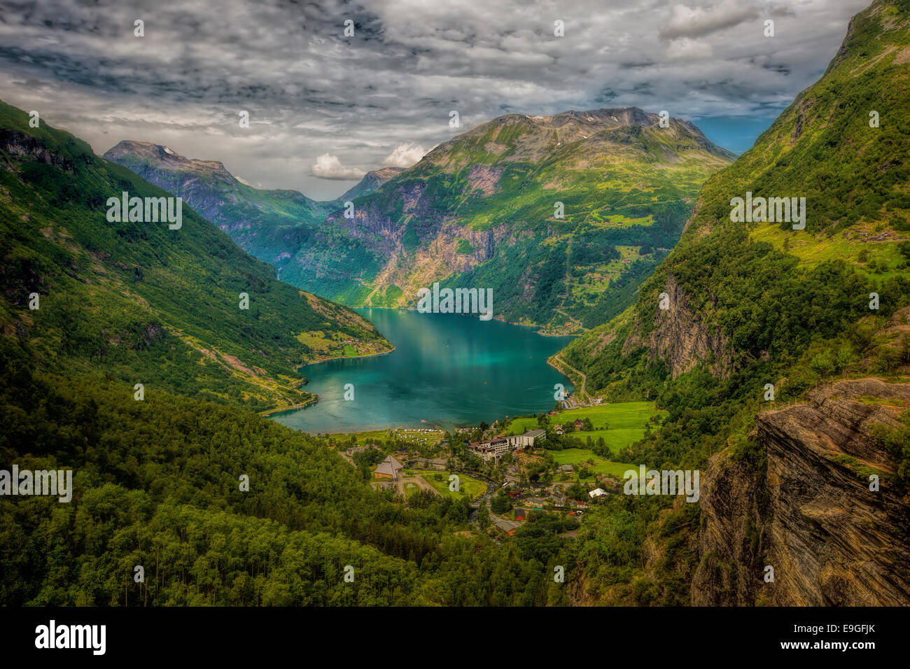 Geiranger hi-res stock photography and images - Alamy
