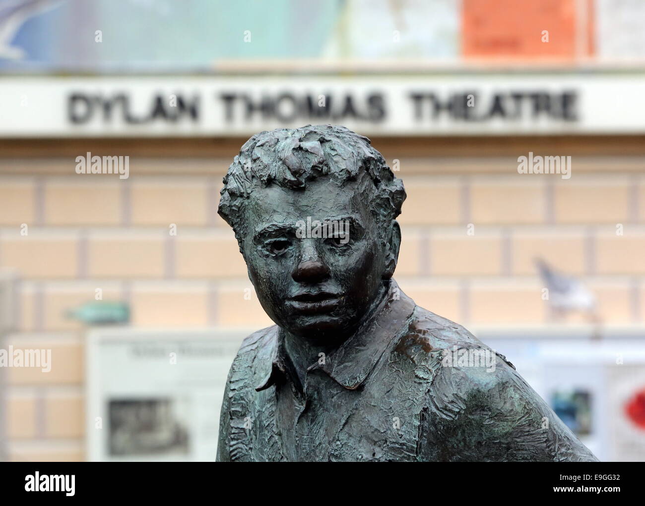 Swansea, UK. 27th Oct, 2014. The statue of Dylan Thomas in Swansea ...