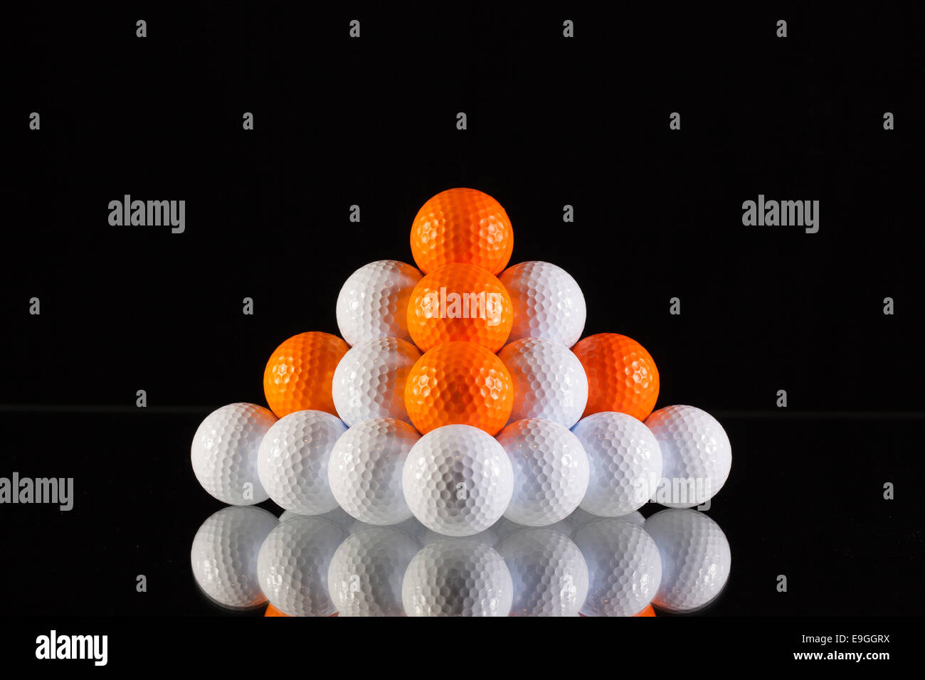Pyramid of balls hi-res stock photography and images - Alamy
