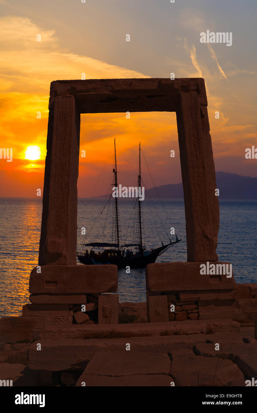 Apolo temple hi-res stock photography and images - Alamy