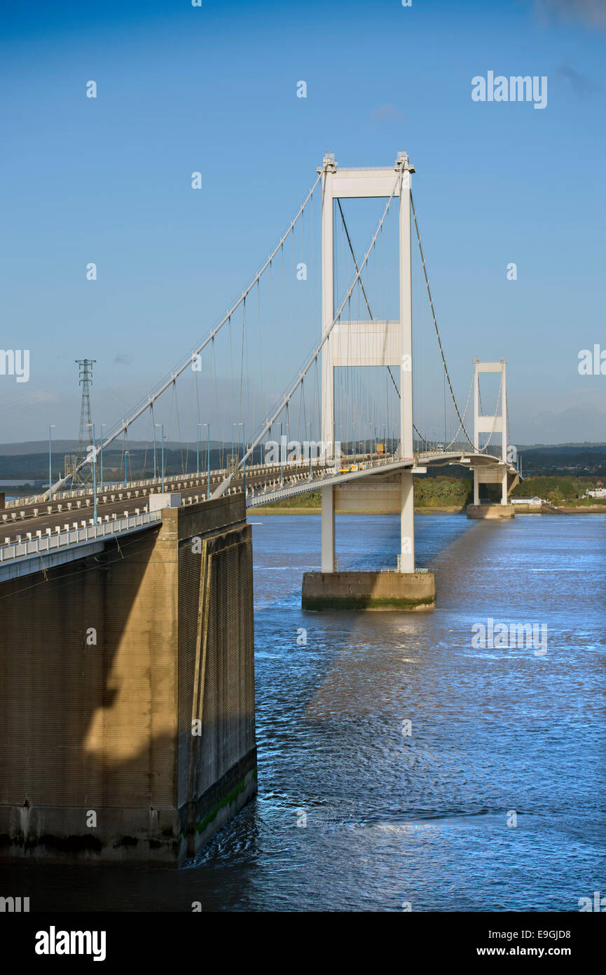 Severn bridge 1966 hi-res stock photography and images - Alamy