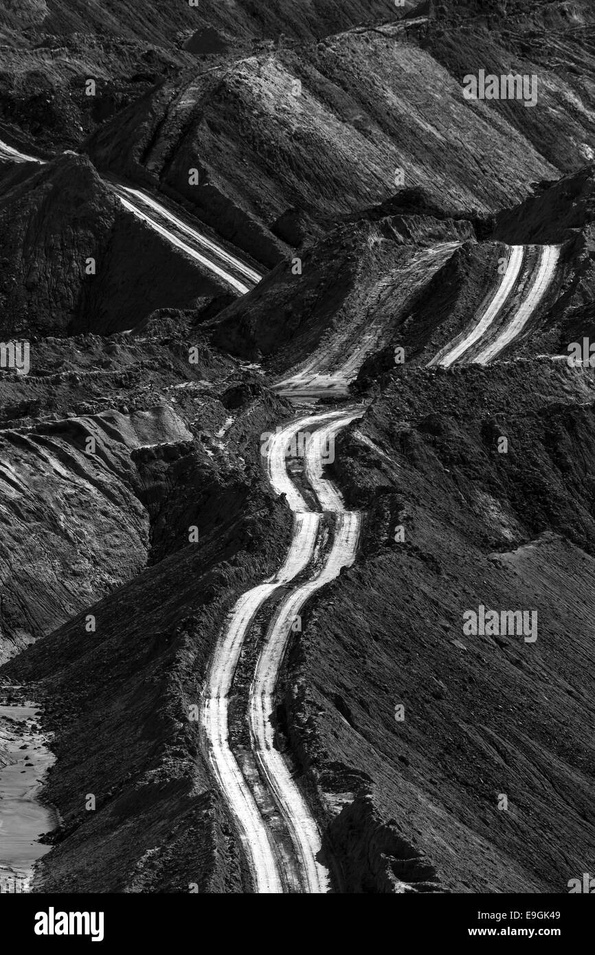 Road in the mine Stock Photo - Alamy