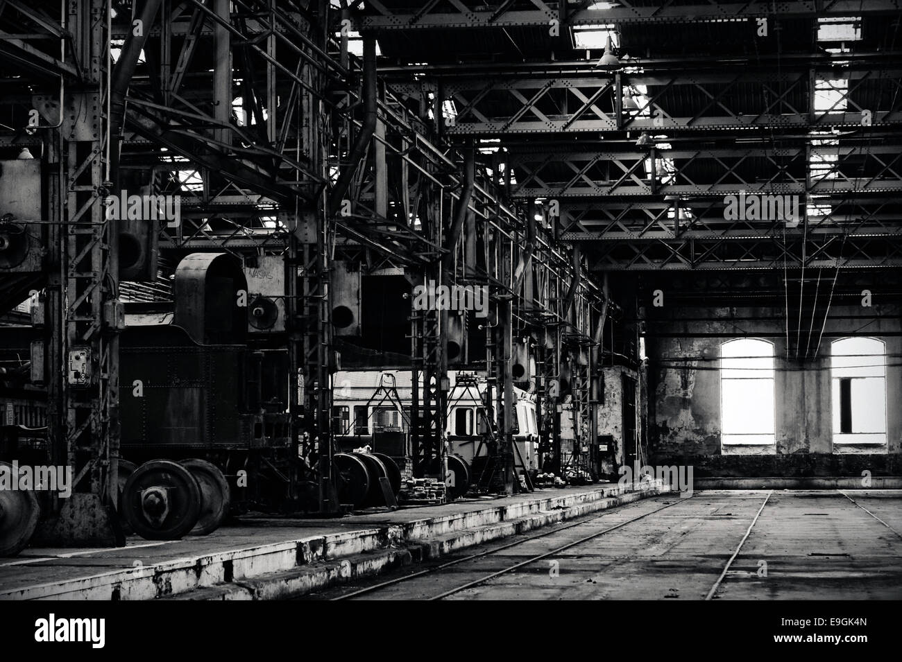 Industrial building interior hi-res stock photography and images - Alamy