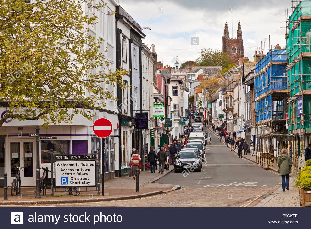 Totnes Town Centre High Resolution Stock Photography and Images - Alamy