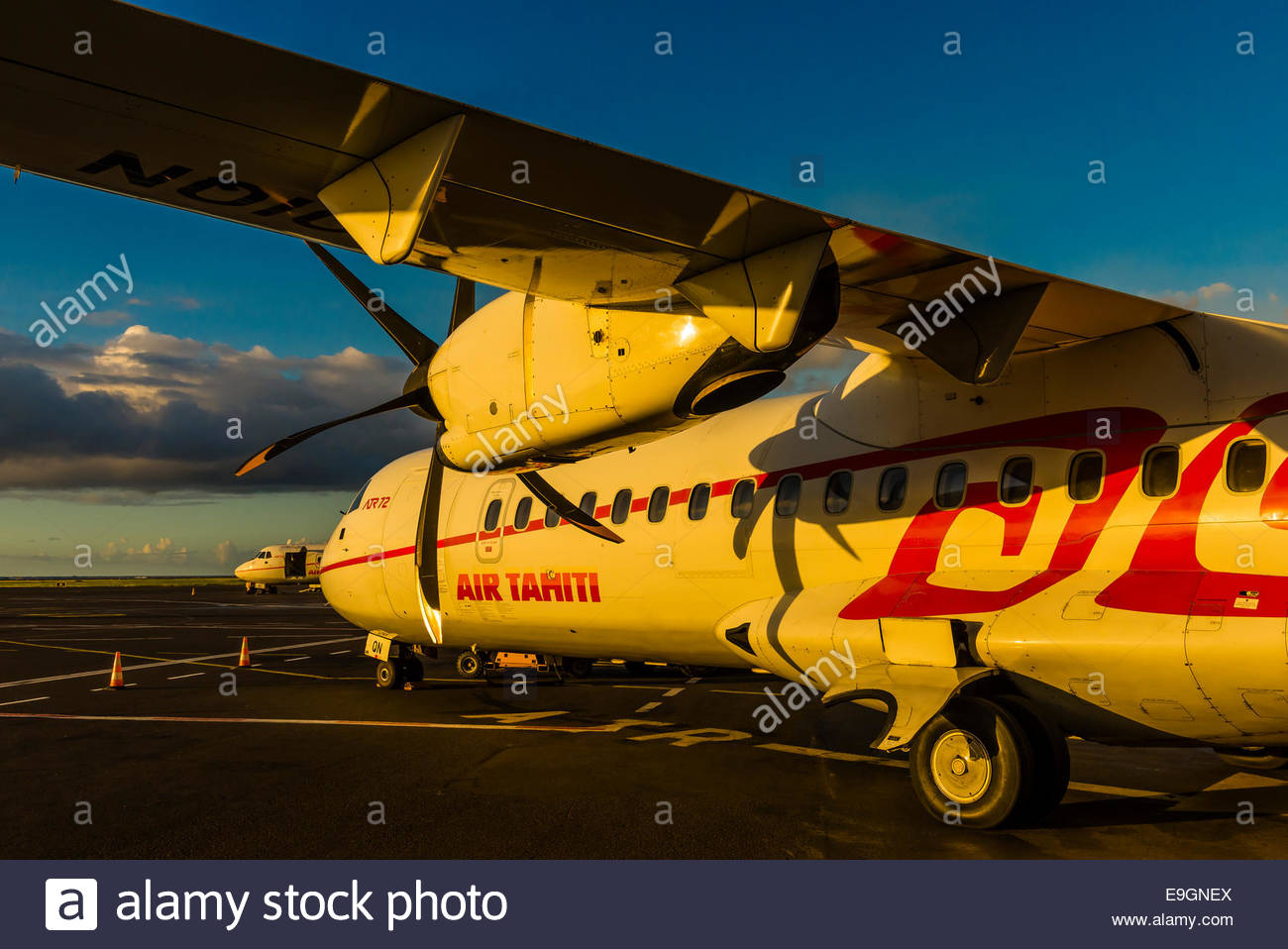 Atr 72 Turboprop Aircraft Stock Photos & Atr 72 Turboprop Aircraft ...