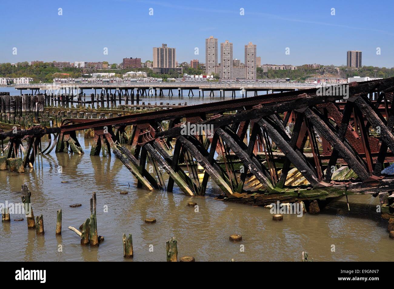 Hudson River Railroad High Resolution Stock Photography and Images - Alamy
