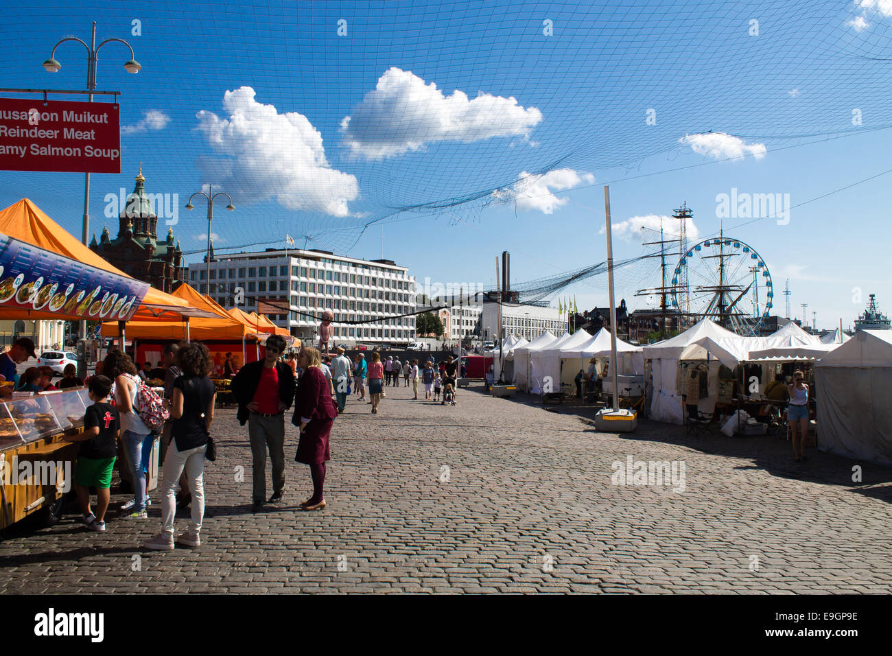 Life in sunny Helsinki Market Square, Summer 2014 Stock Photo - Alamy