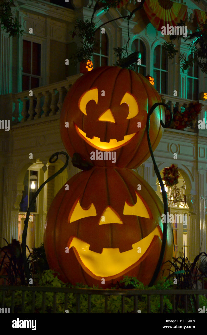 Pumpkin Decorations for Halloween at Disney's Magic Kingdom,Orlando ...
