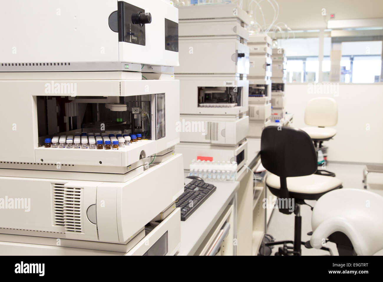 Laboratory method hi-res stock photography and images - Alamy