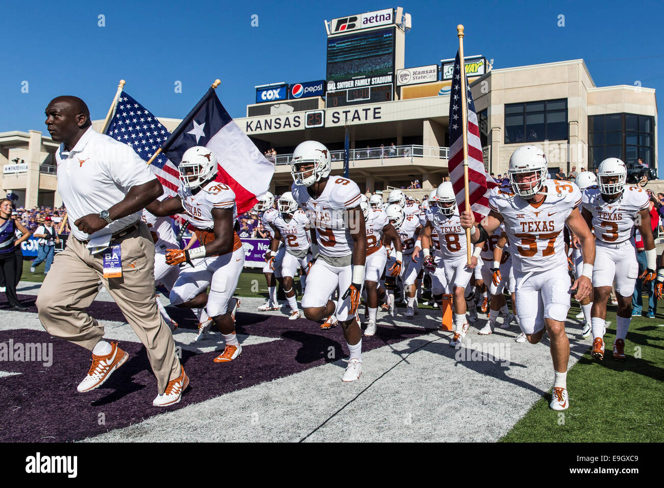 October 25, 2104: Texas Longhorns strength coach Pat Moorer leads the ...