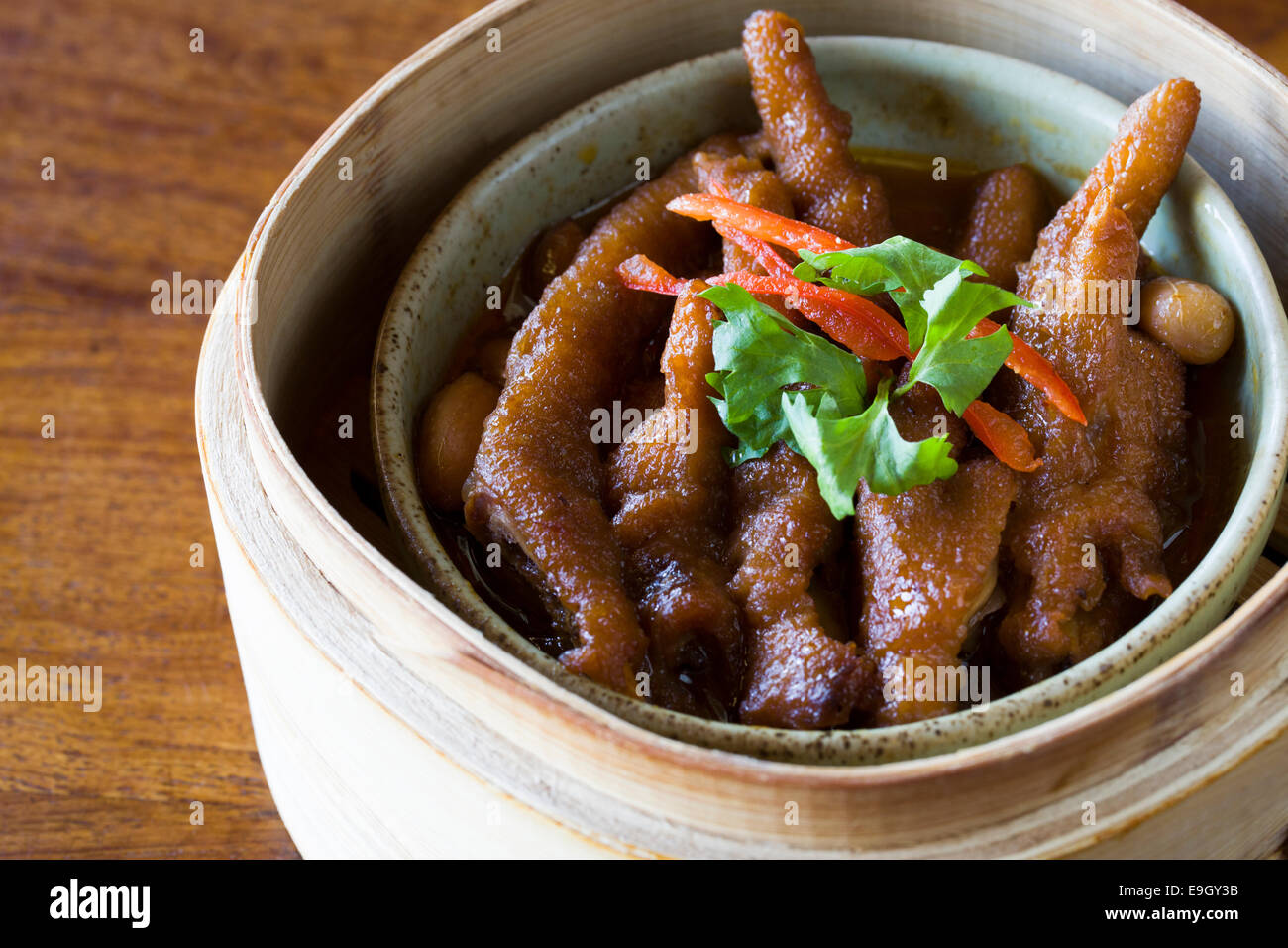 Chinese cuisine feng zhua Stock Photo - Alamy