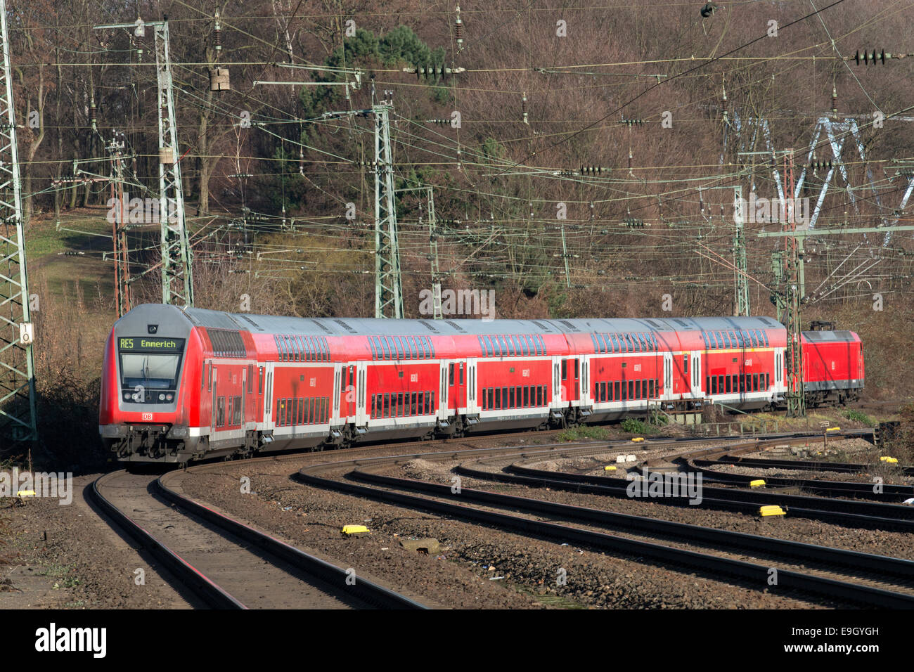 German Railways RE5 (Regional Express) to Emmerich passing through ...