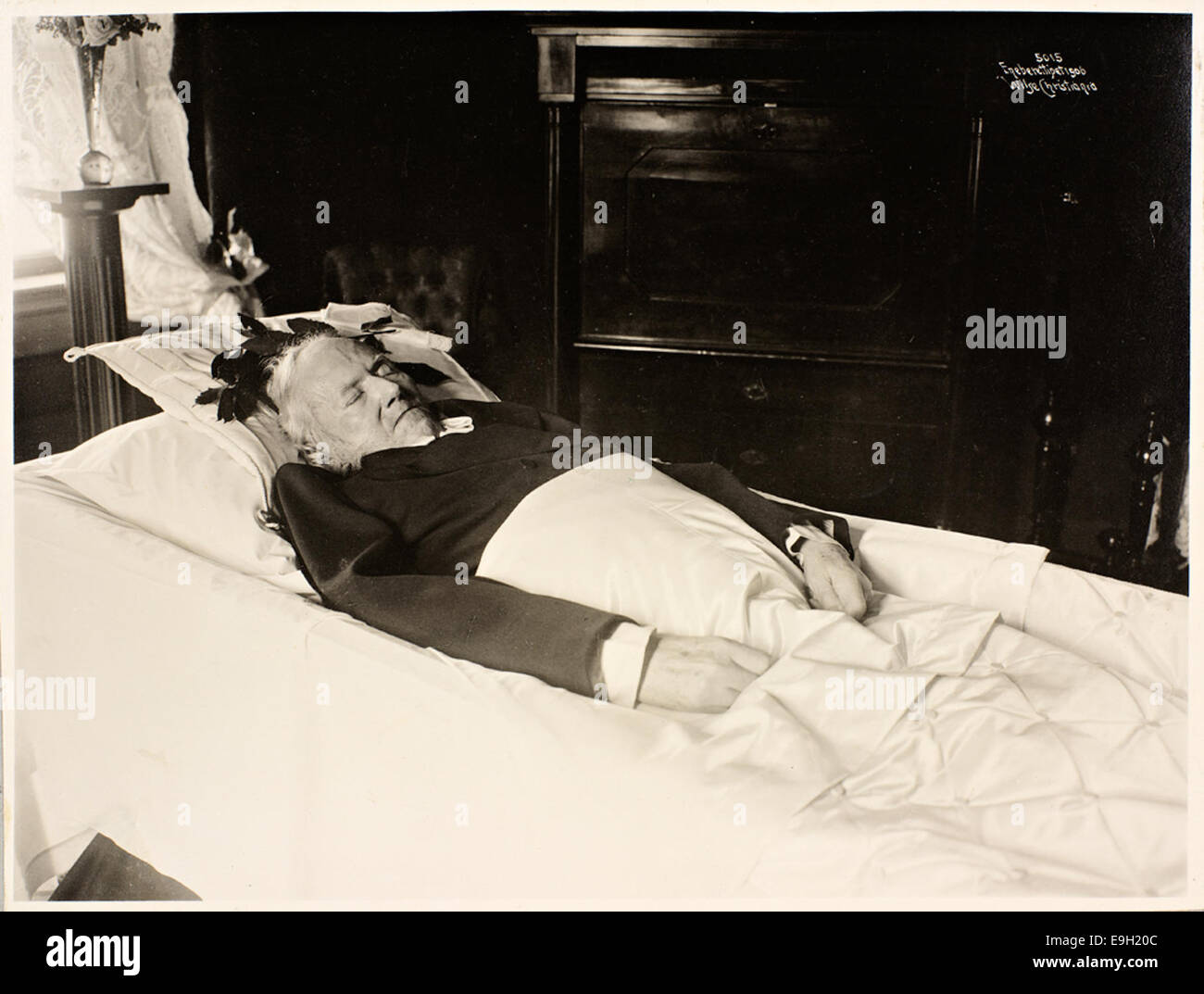 A posthumous portrait of Henrik Ibsen, taken in 1906. The photograph ...