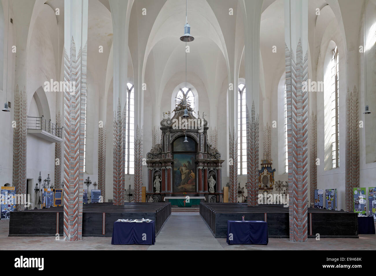 Medieval hall hi-res stock photography and images - Alamy