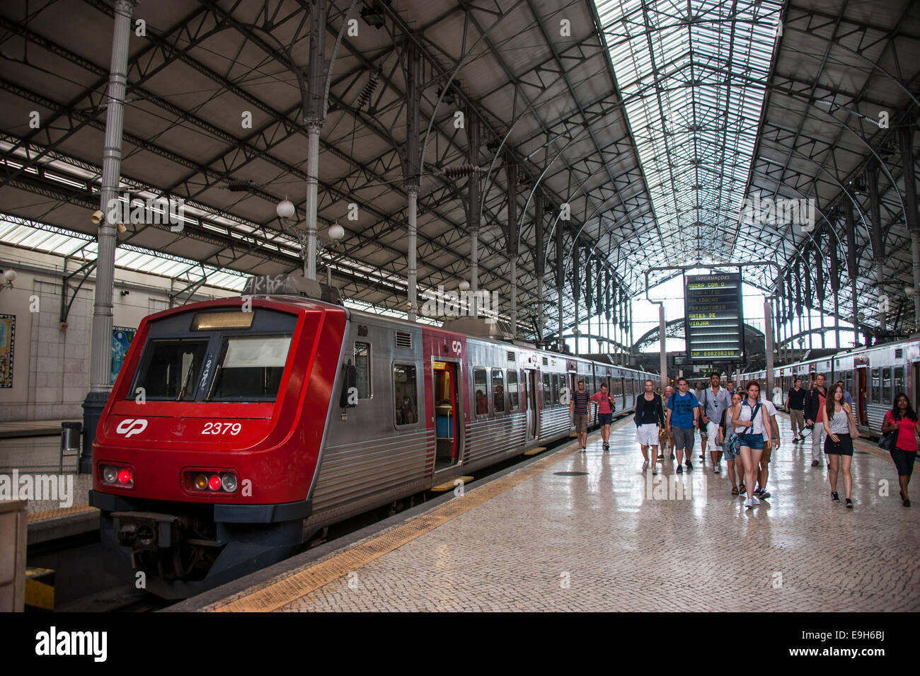 Platform, Rossio Railway Station, Lisbon, Lisbon District, Portugal ...
