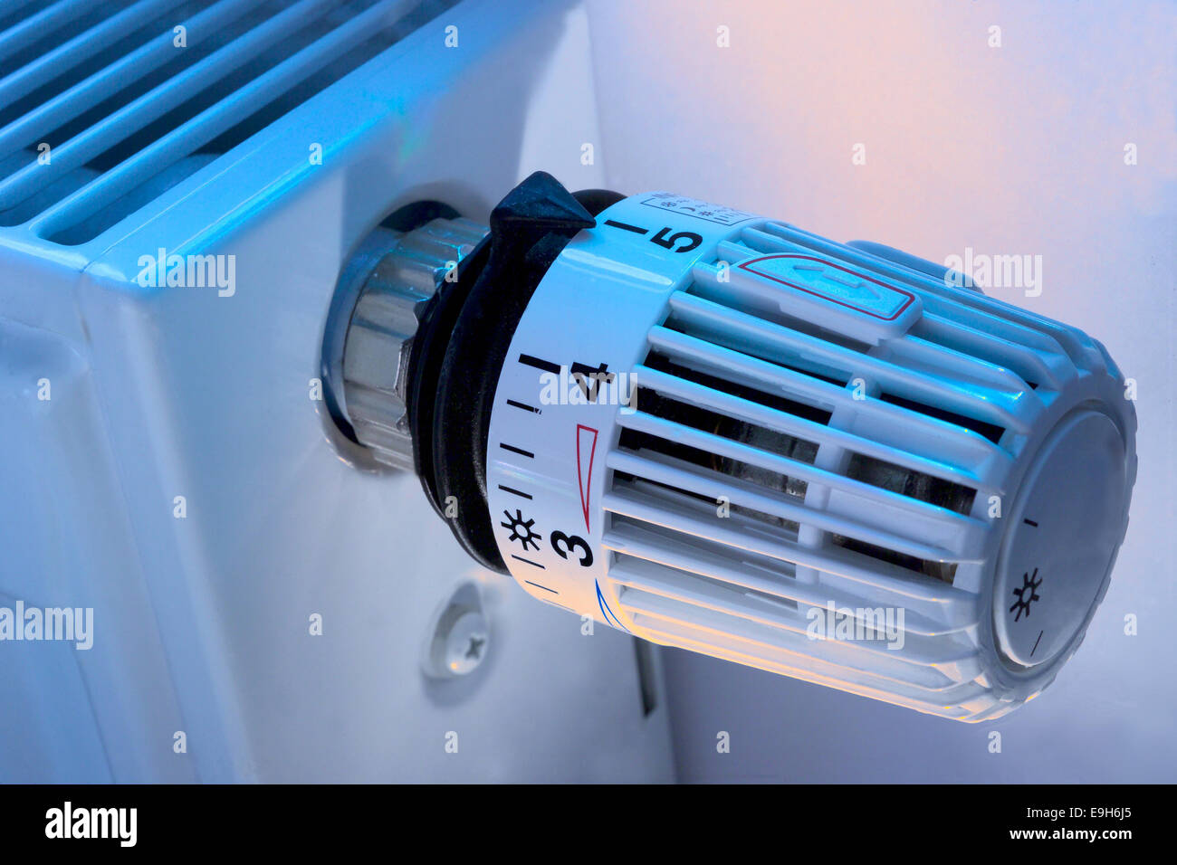 Thermostat of a radiator Stock Photo - Alamy