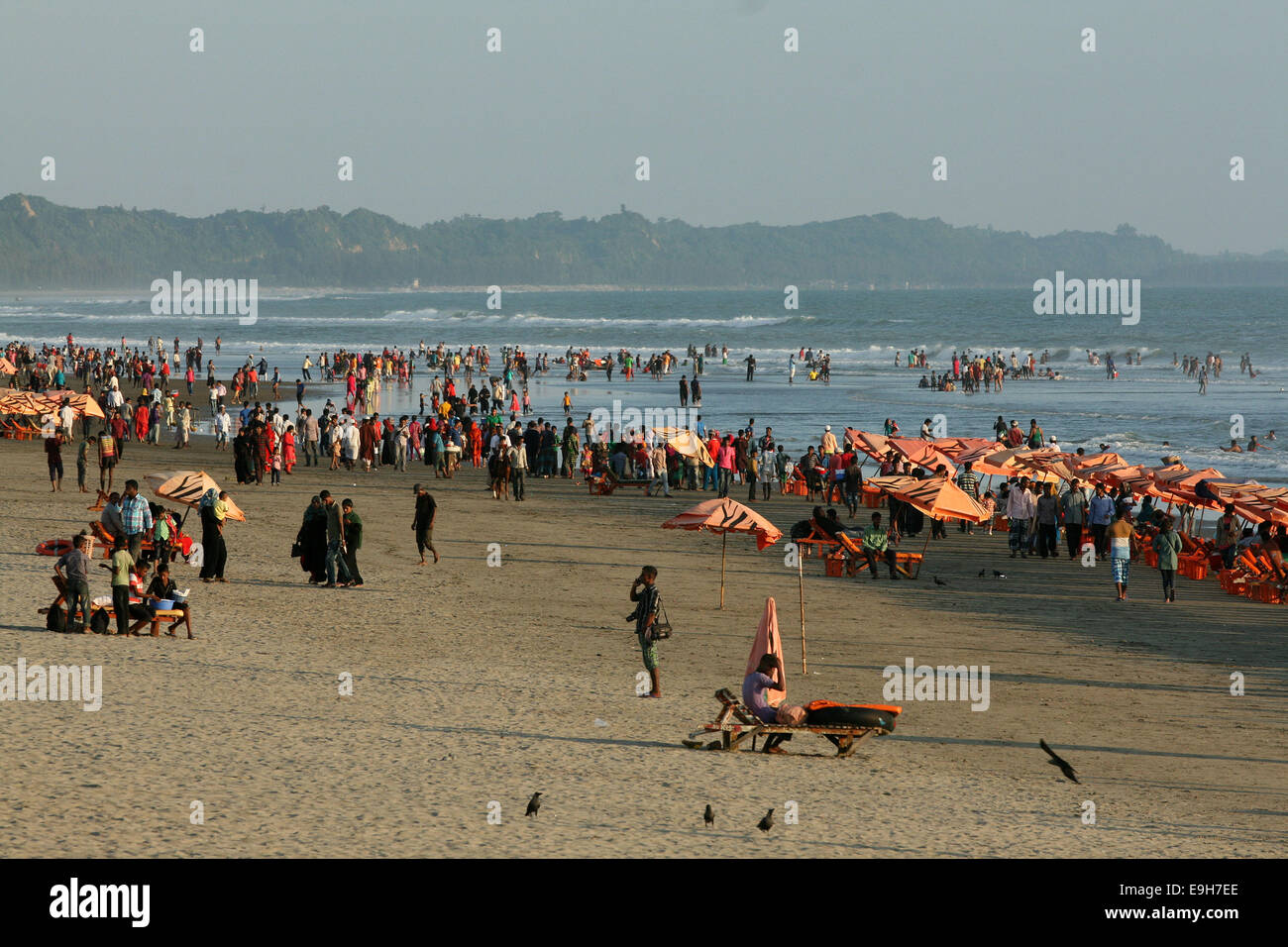 Bangladesh, Cox bazaar 16 October 2014. Cox bazaar the world's longest ...