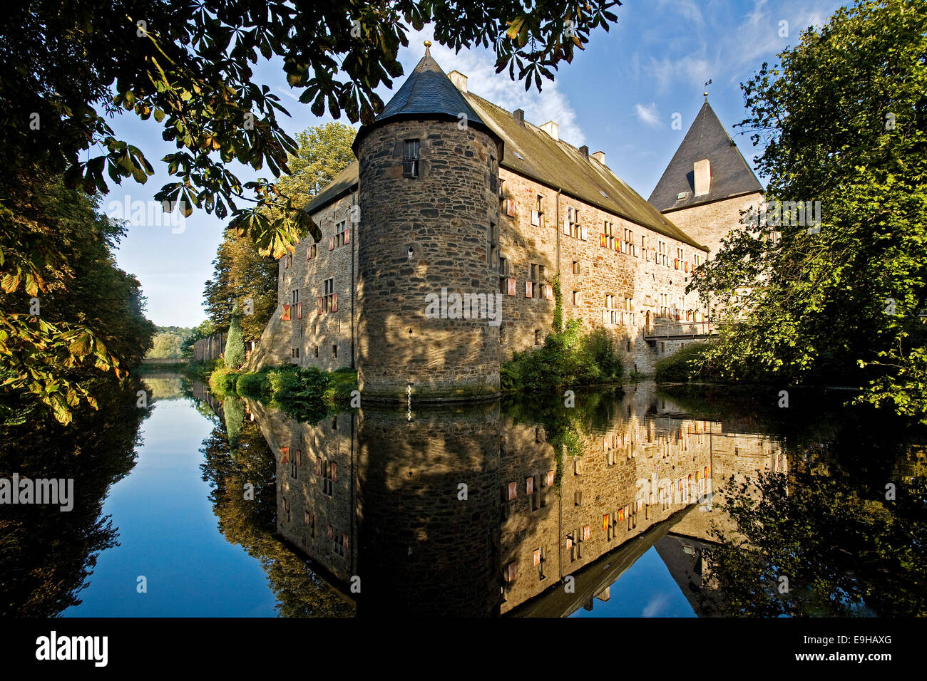Haus kemnade water castle hi-res stock photography and images - Alamy
