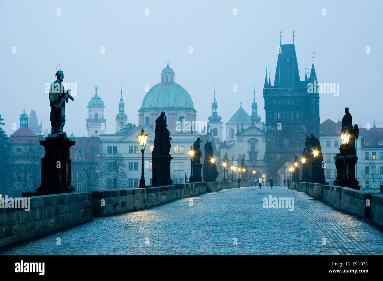 St charles bridge prague statues hi-res stock photography and images ...