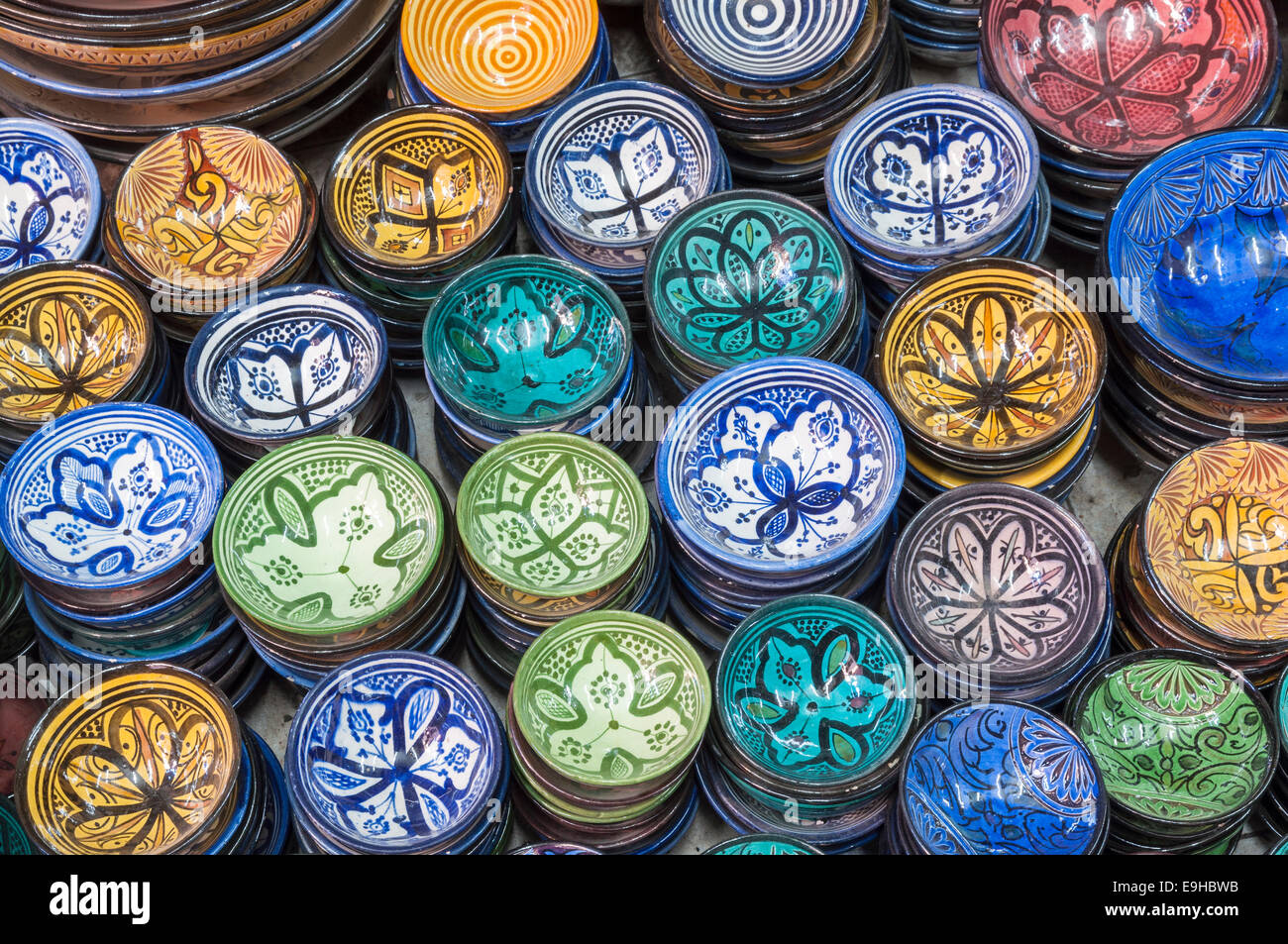 Traditional moroccan pottery shop in Marrakesh, Morocco Stock Photo - Alamy