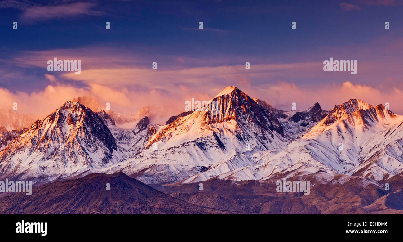 The Palisades area peaks and glaciers, Eastern Sierra Nevada, winter ...