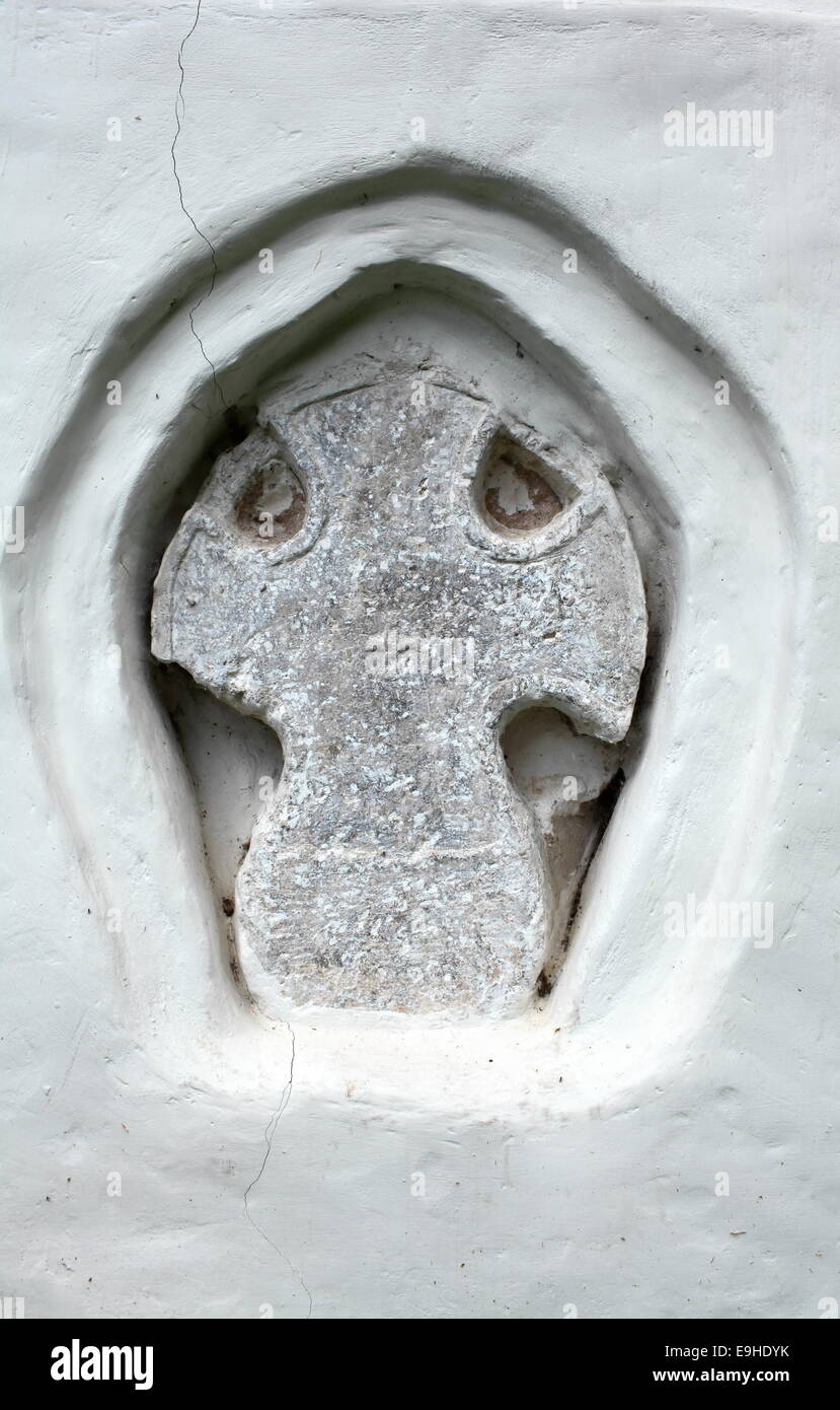 Round Cross High Resolution Stock Photography and Images - Alamy