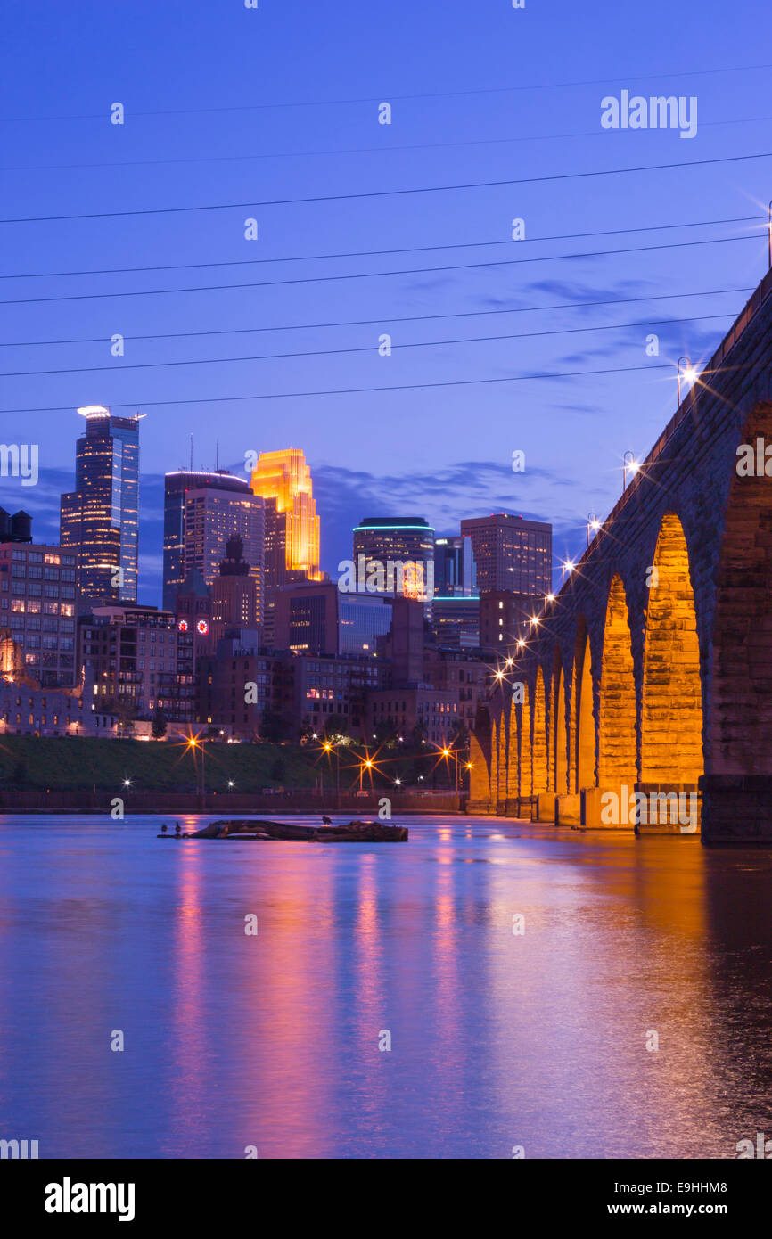 Mississippi river cities hi-res stock photography and images - Alamy