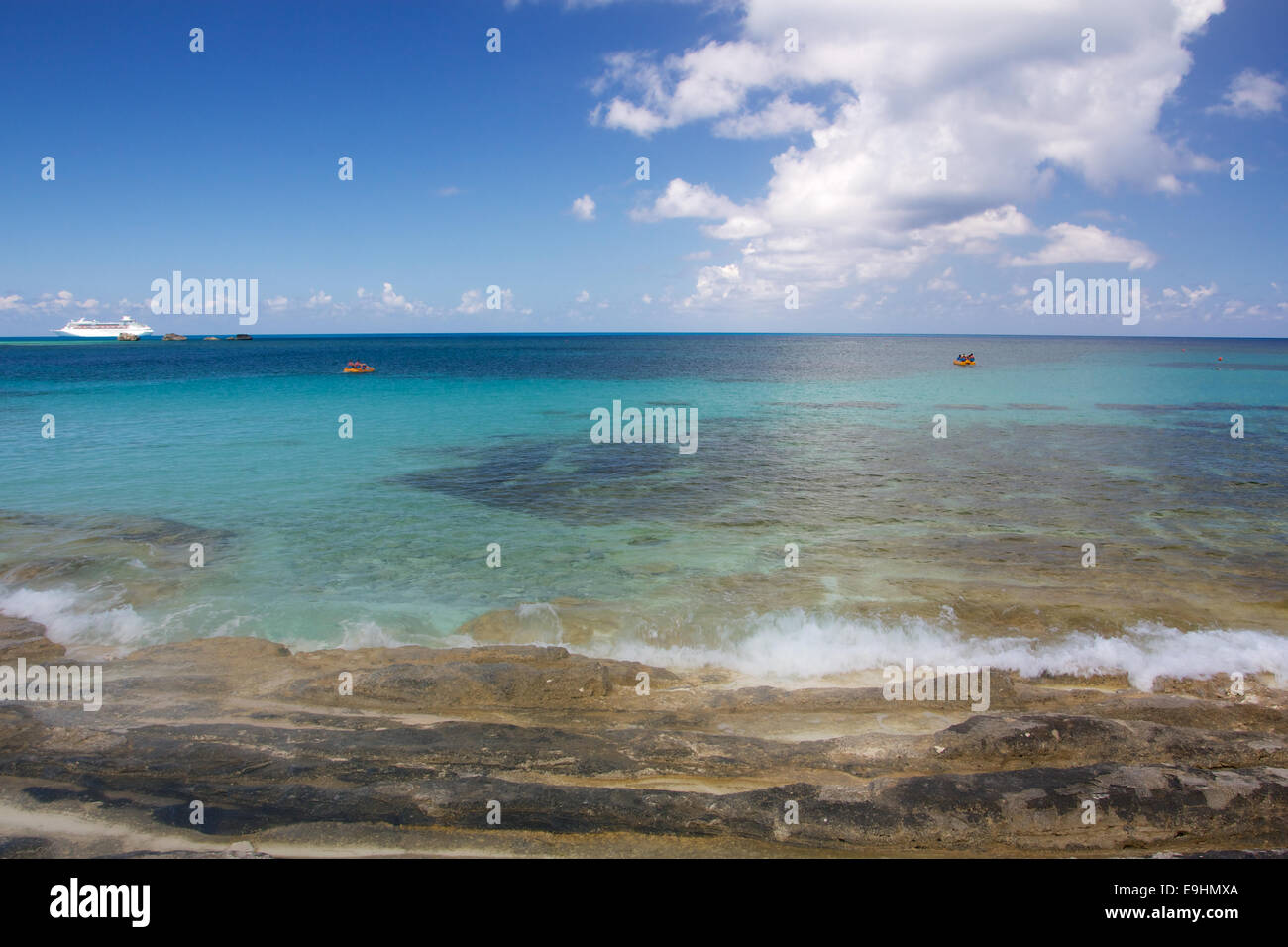 Shallow water in caribbean hi-res stock photography and images - Alamy