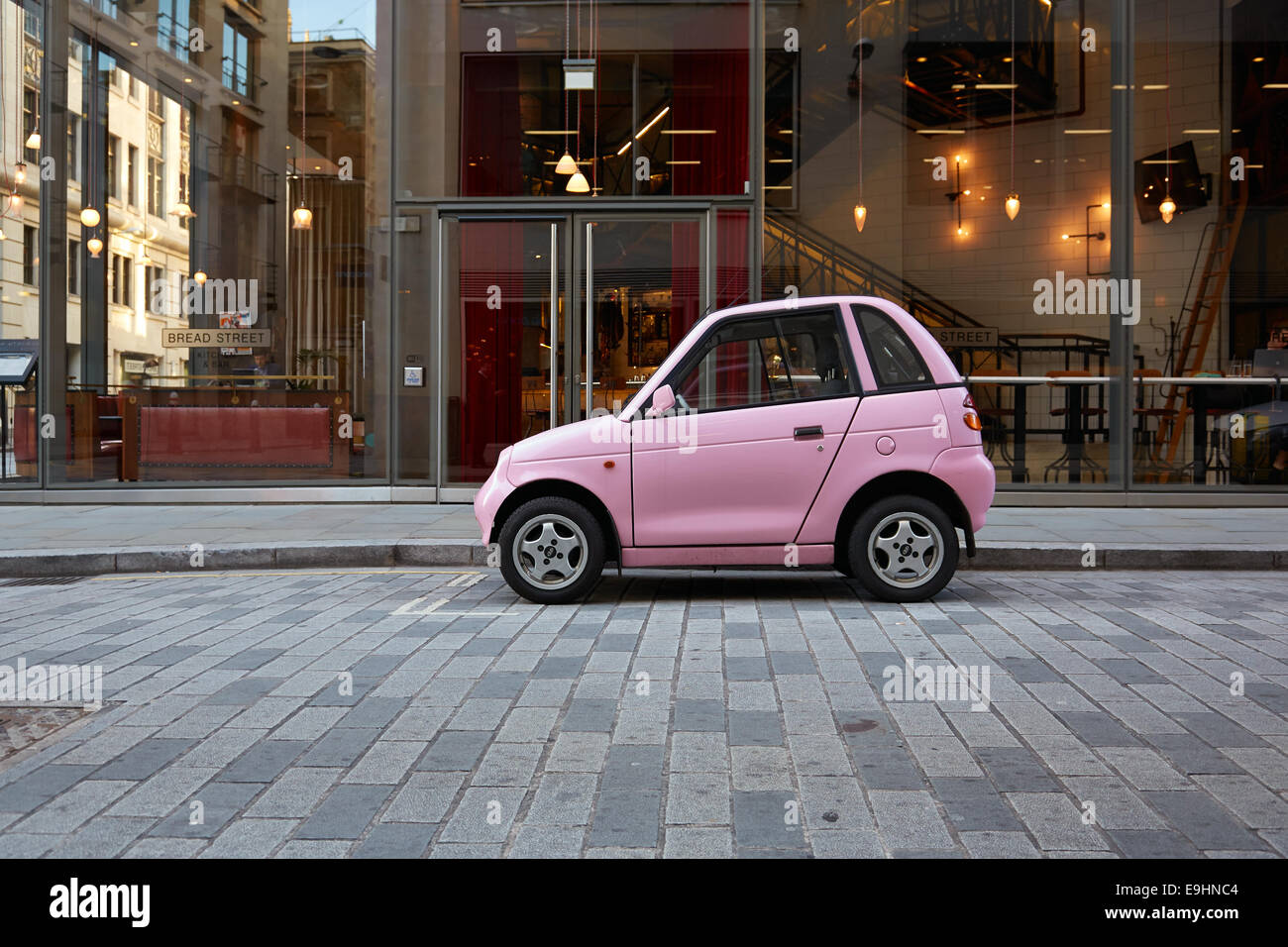 Gwiz hi-res stock photography and images - Alamy