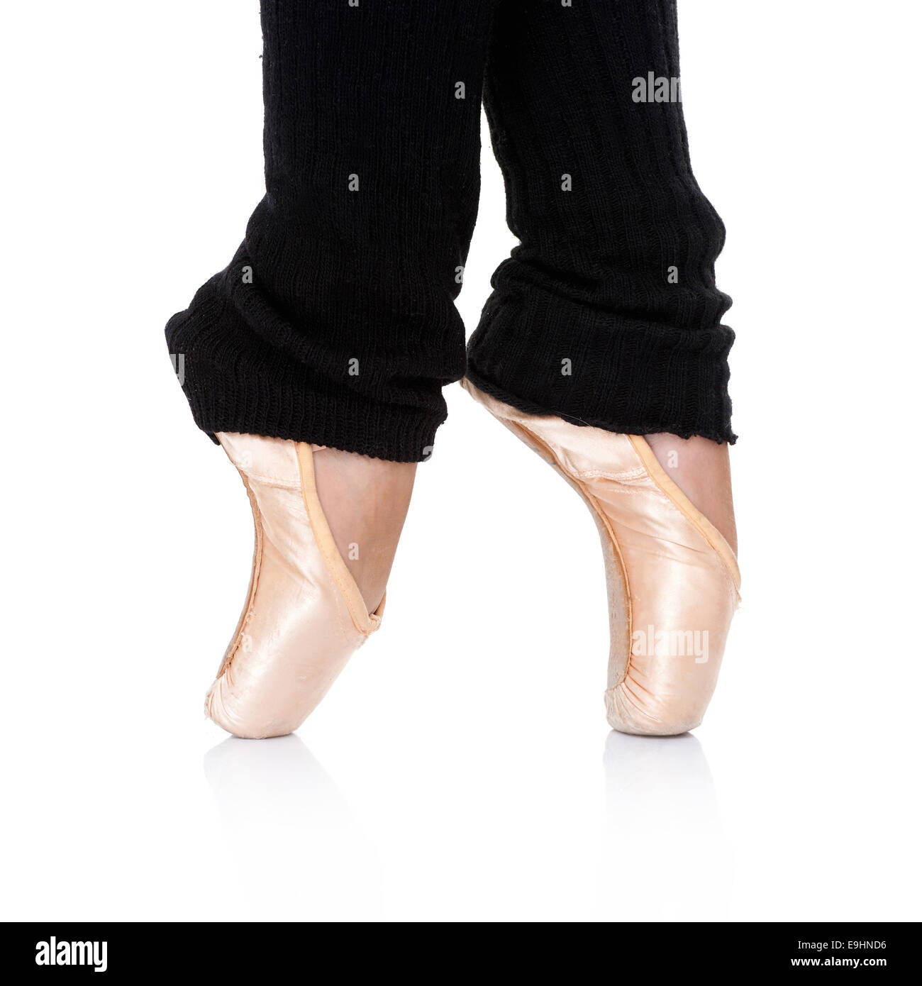 Ballet dancer posing en pointe Stock Photo - Alamy