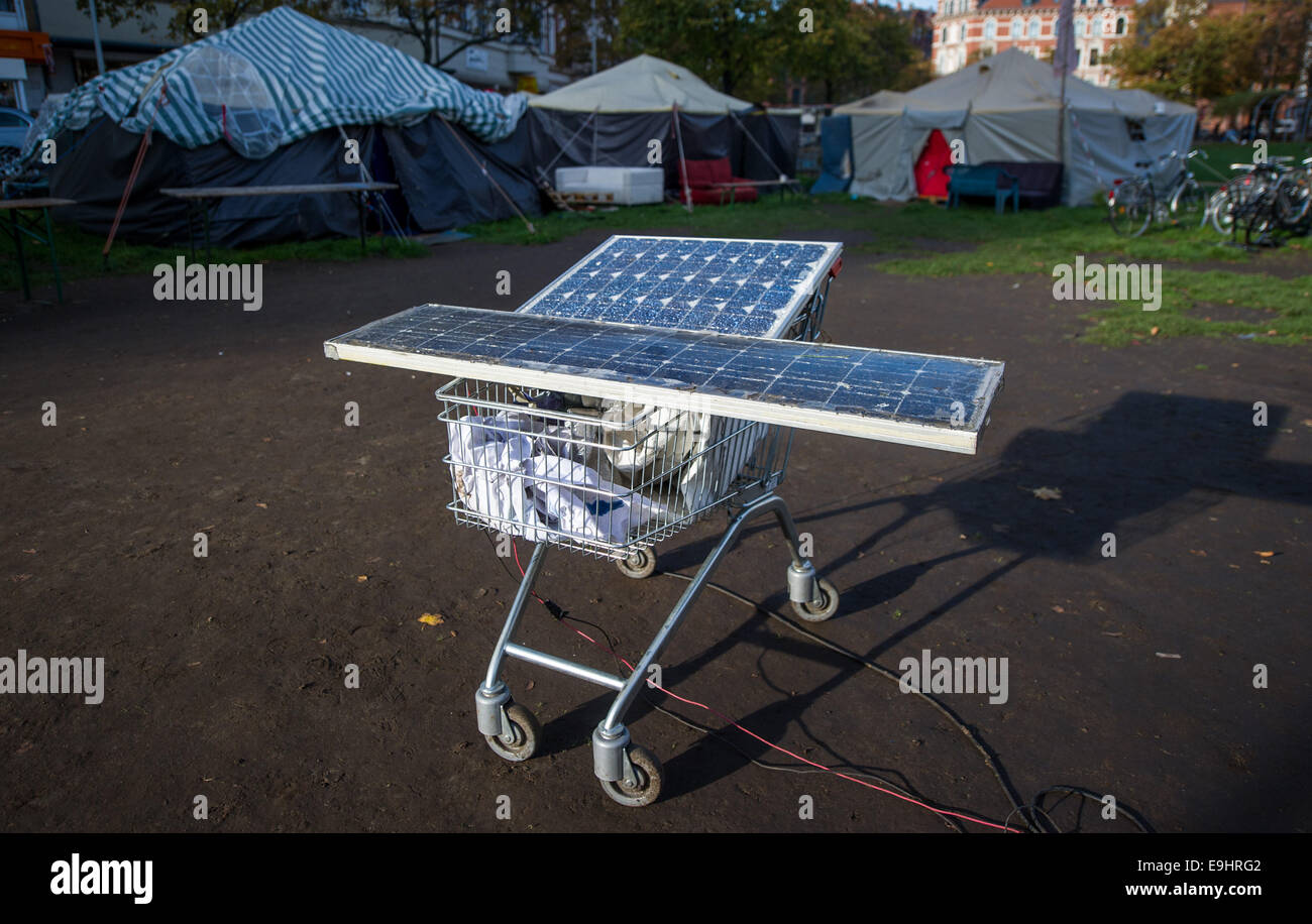 Hanover, Germany. 28th Oct, 2014. A shopping cart with solar cells in ...