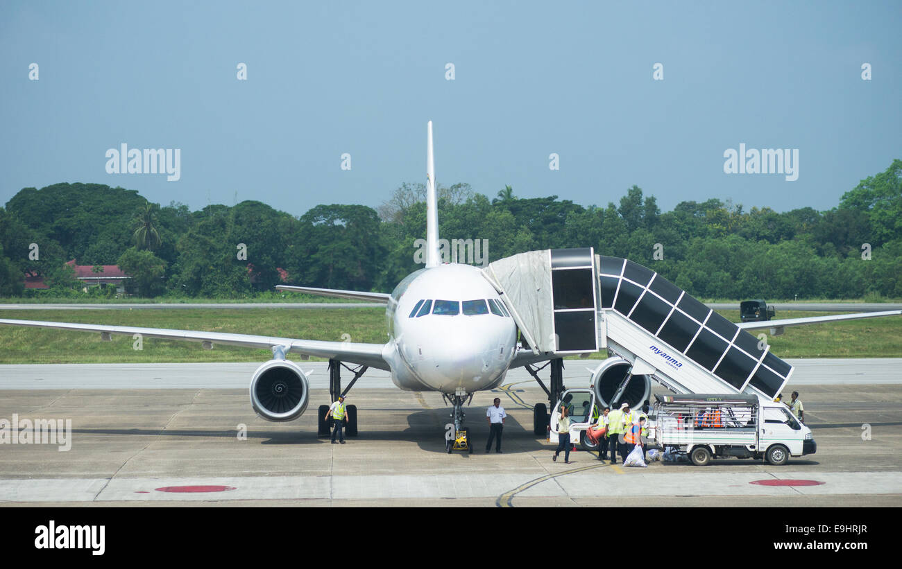 Mingaladon hi-res stock photography and images - Alamy