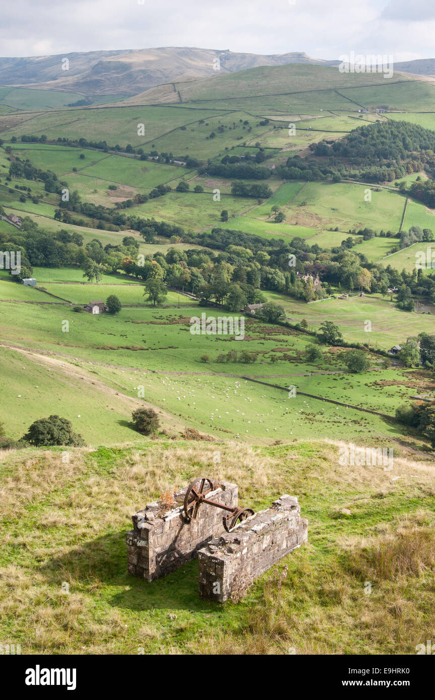 Cracken edge quarries near Chinley in Derbyshire Stock Photo - Alamy