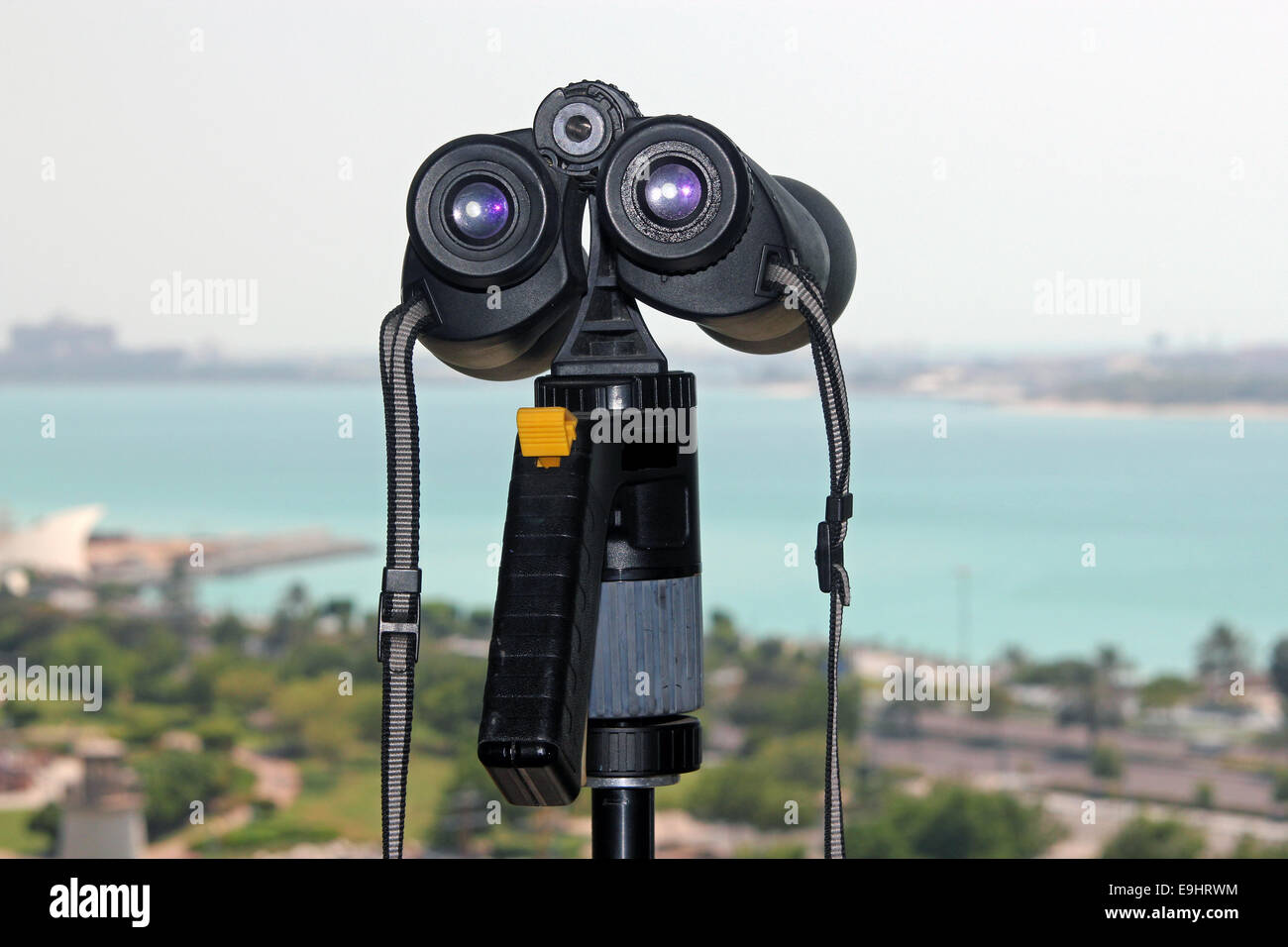 Through telescope view hi-res stock photography and images - Alamy