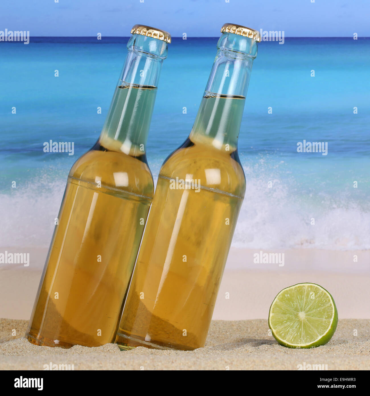 Beers on the beach hi-res stock photography and images - Alamy