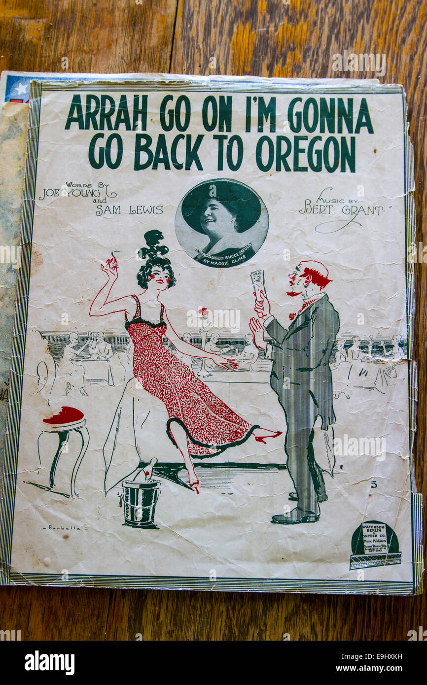Antique sheet music from the early twentieth century Stock Photo - Alamy