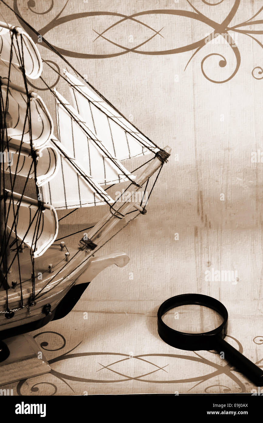 Old paper pirate ship hi-res stock photography and images - Alamy