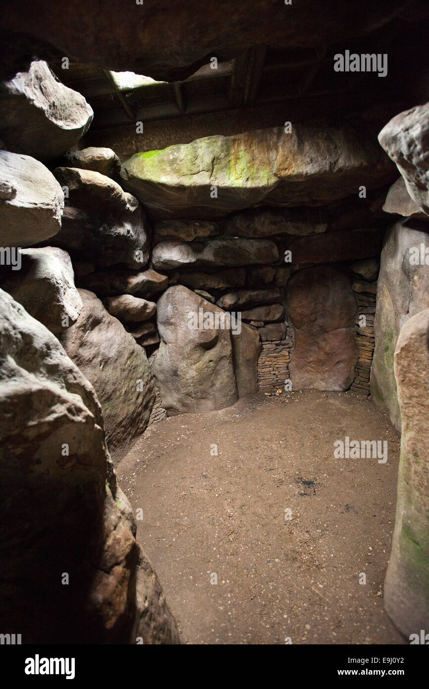 Inside burial chamber hi-res stock photography and images - Alamy