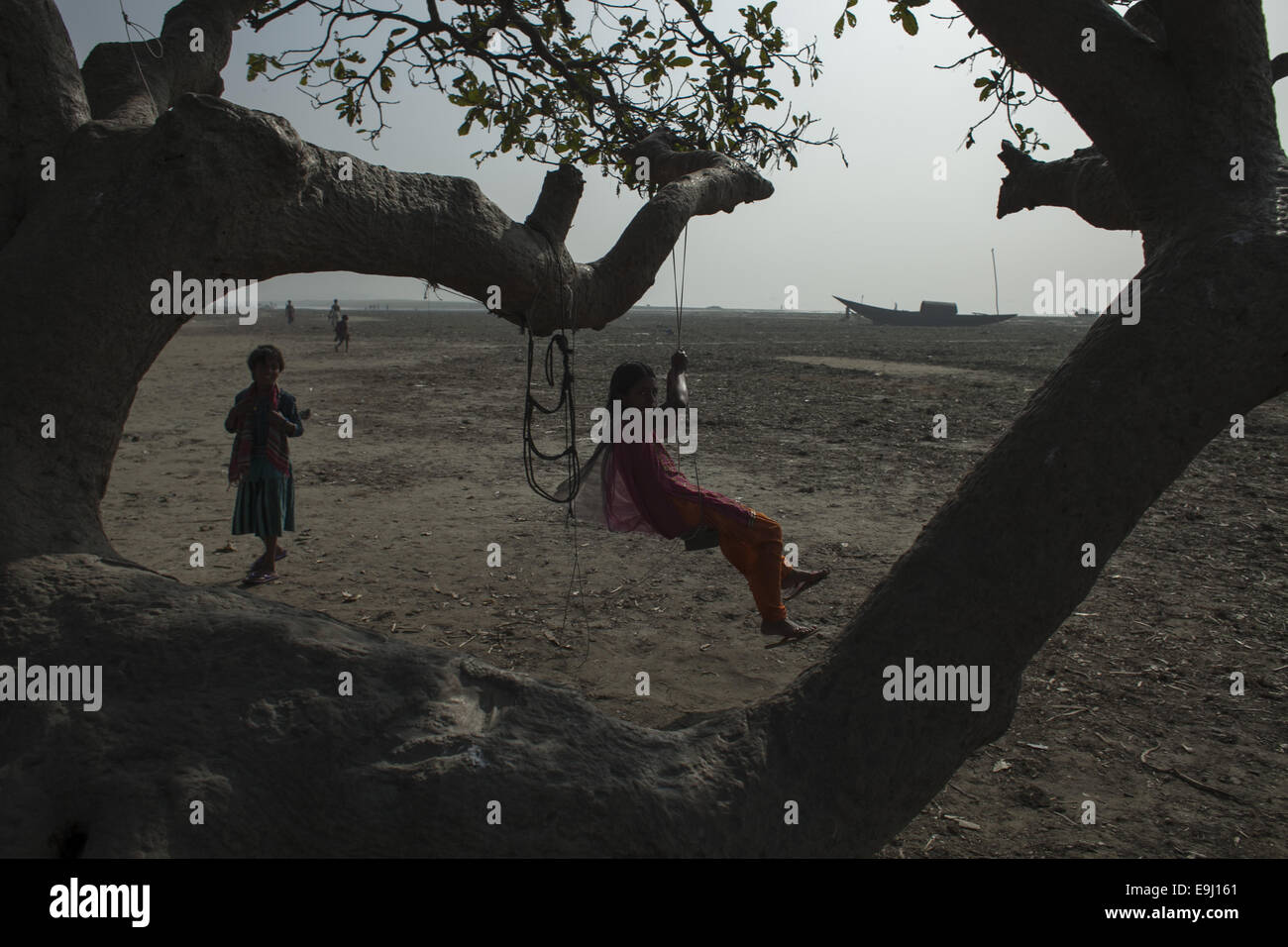 Wire roop hi-res stock photography and images - Alamy