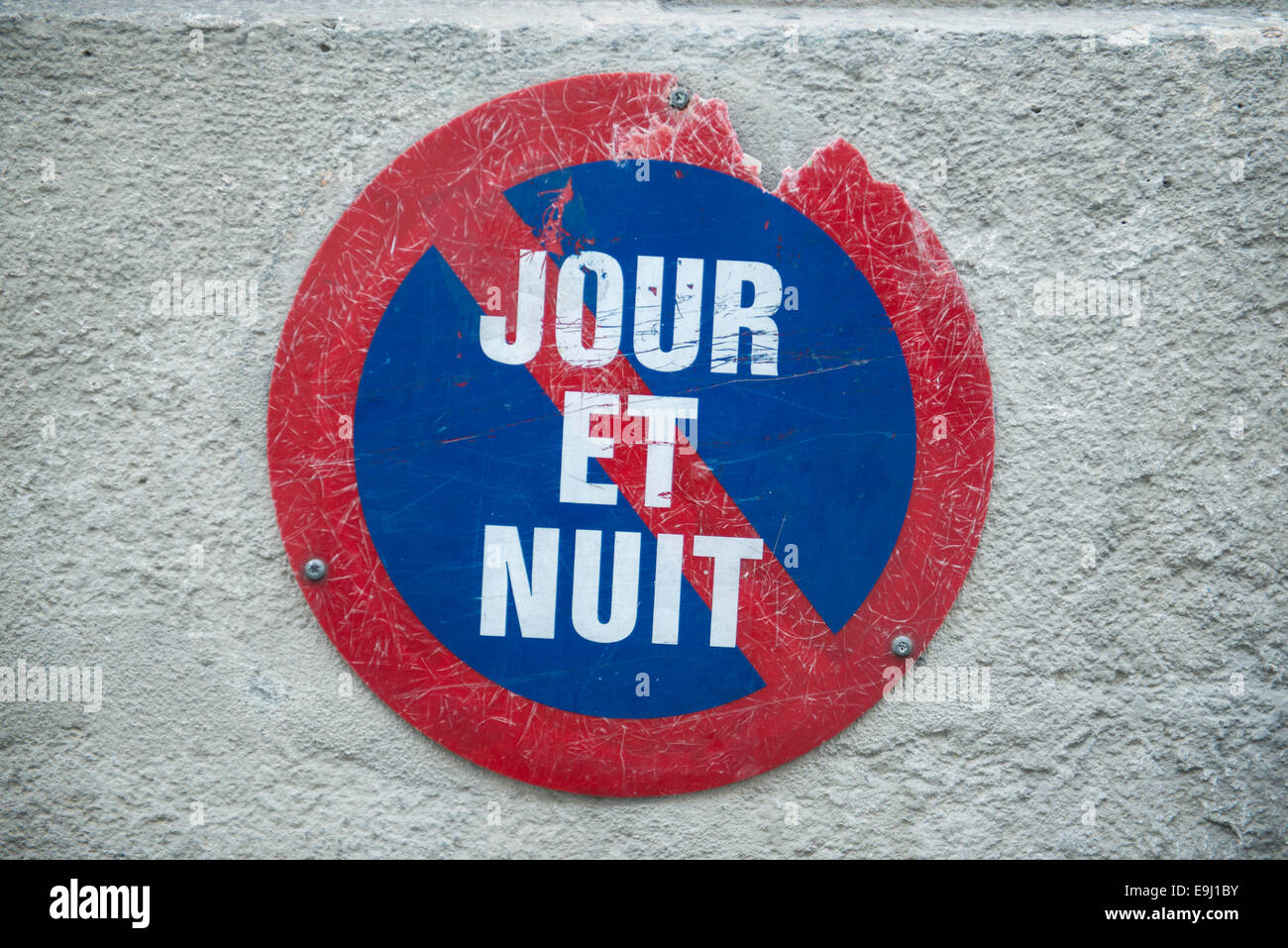 Parisian street signs hi-res stock photography and images - Alamy