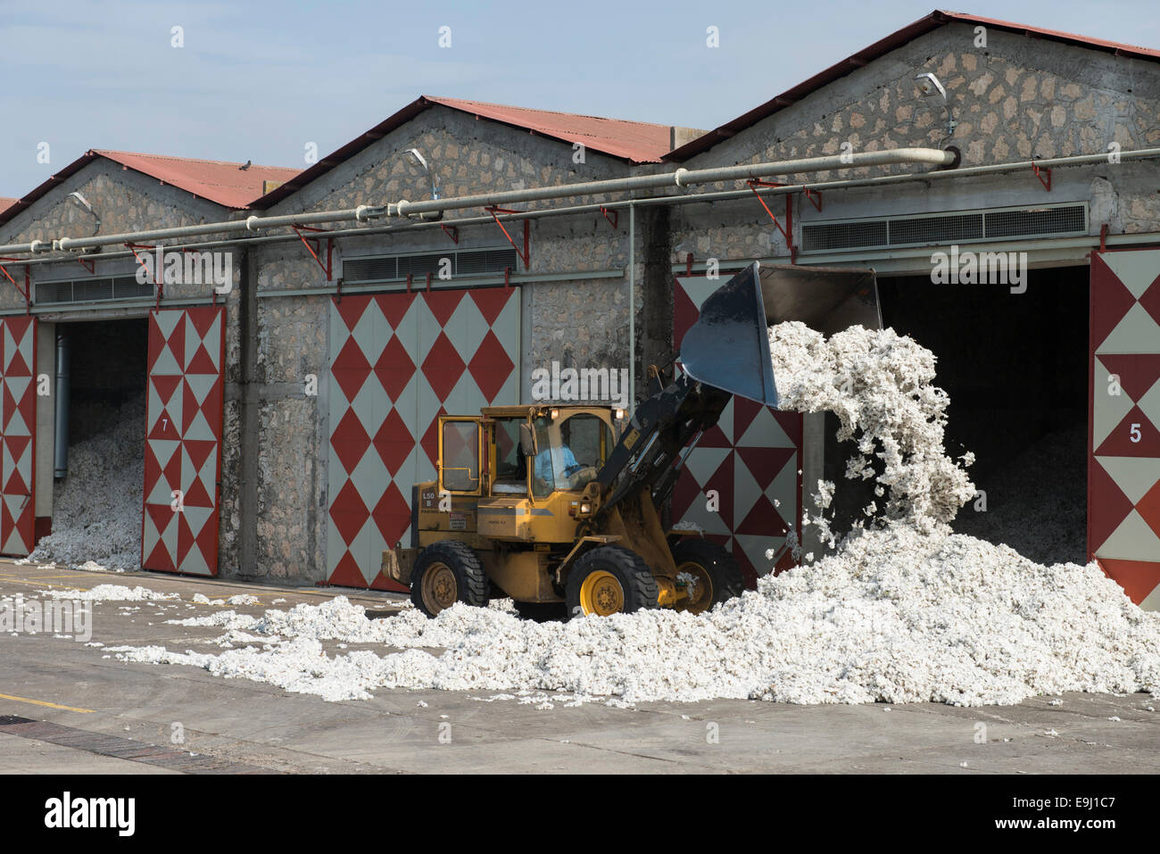 Cotton seed processing hi-res stock photography and images - Alamy