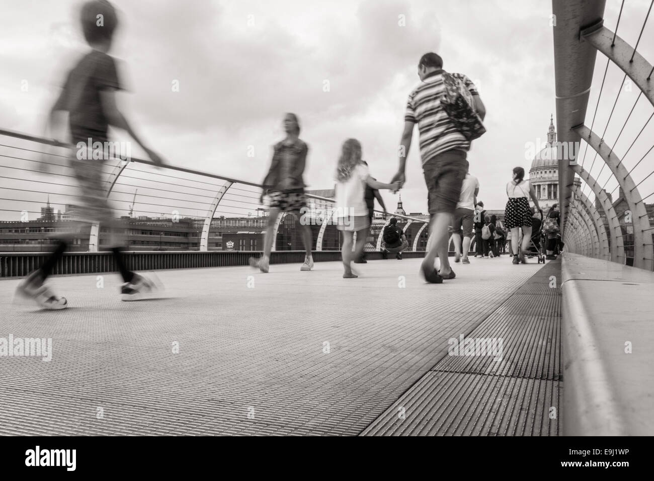Public walking over bridge hi-res stock photography and images - Alamy